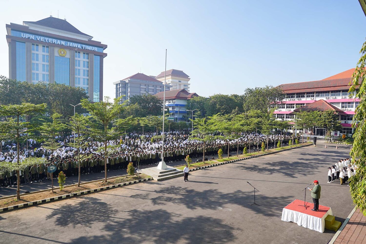 Terjunkan 4.226 Mahasiswa, UPN Jatim Bersama Pemkot Surabaya kembangkan ...